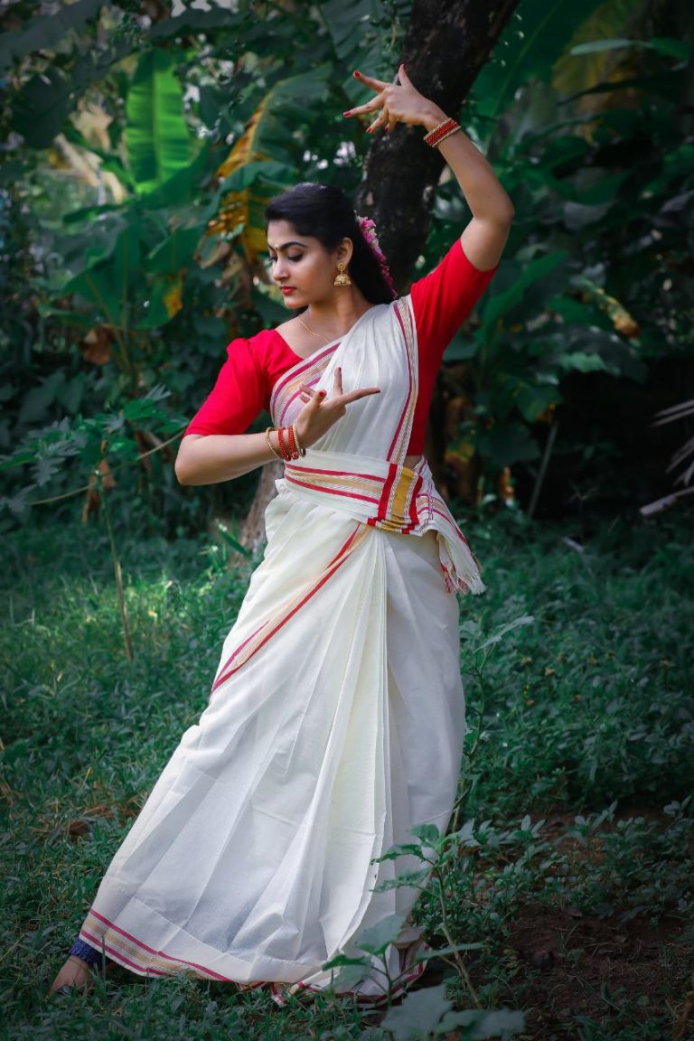 Actress Anitha Nair Onam Special Photos – Chennaionline