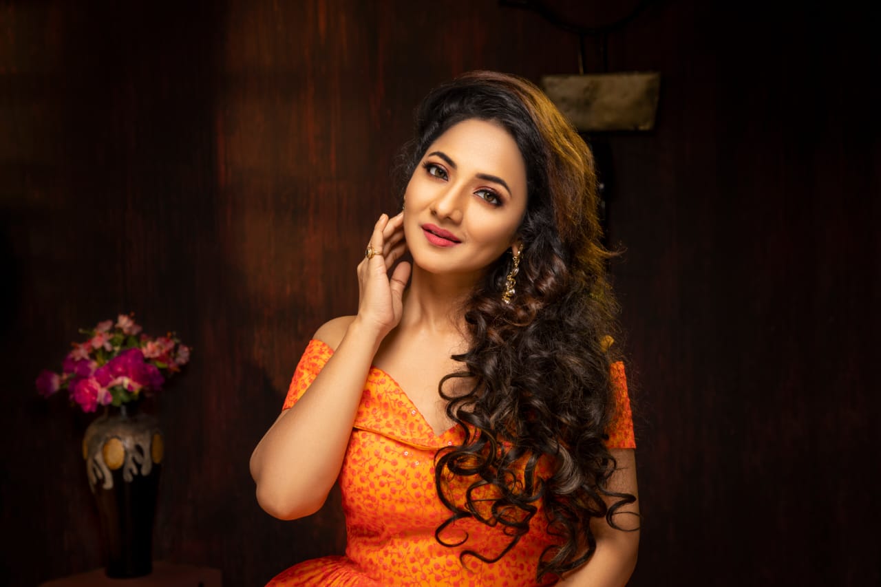 Actress Priya Prince Stills – Chennaionline