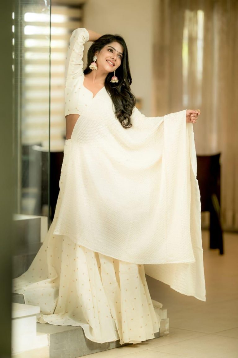 Actress Pavithra Lakshmi Photos – Chennaionline