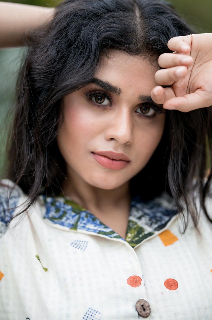 Actress Gayathri Reddy Latest Photos – Chennaionline