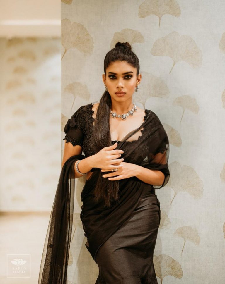 Actress Dushara Vijayan Stills – Chennaionline