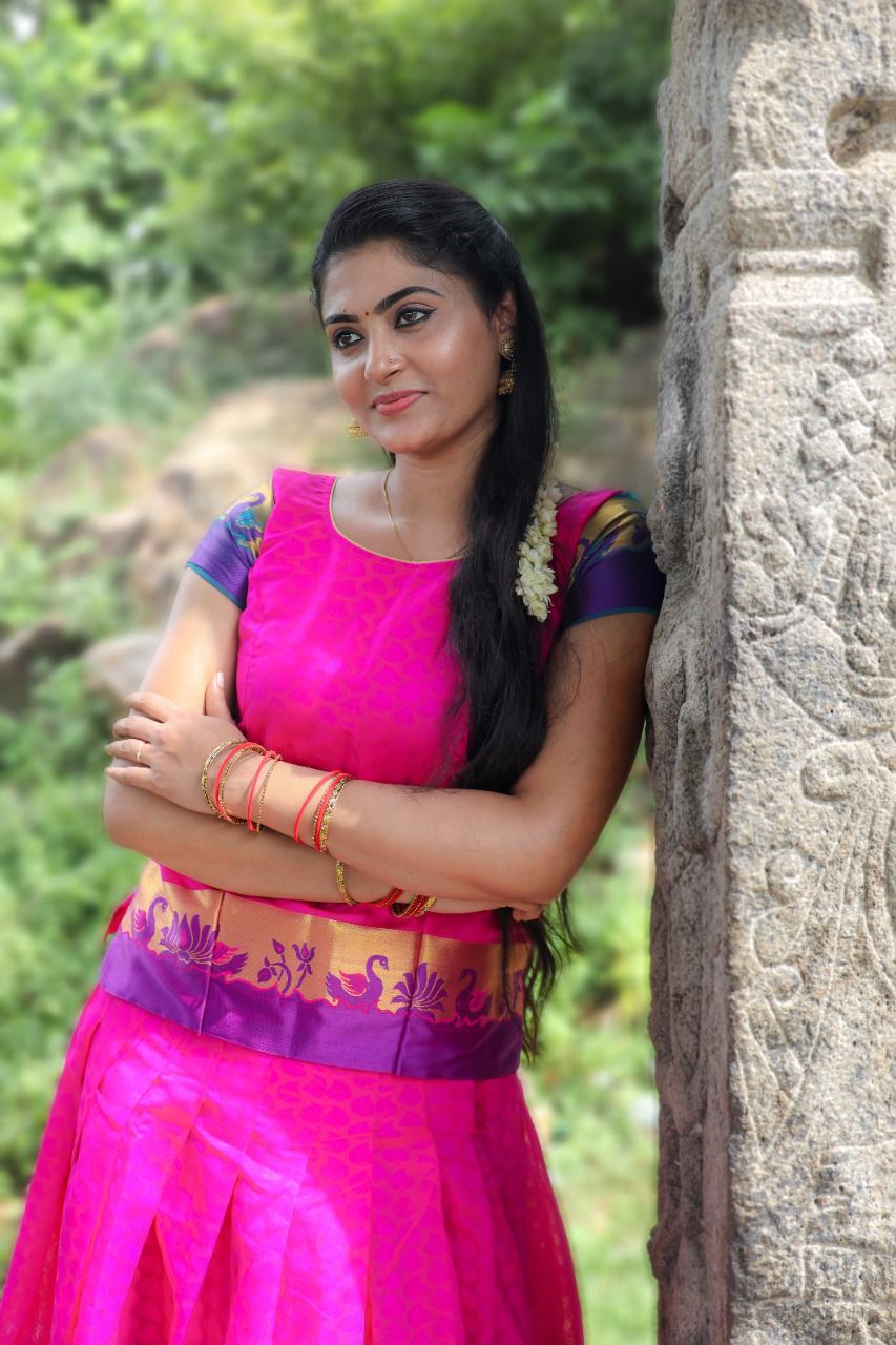 Actress Anithra Deepawali Special Photo Shoot Stills – Chennaionline