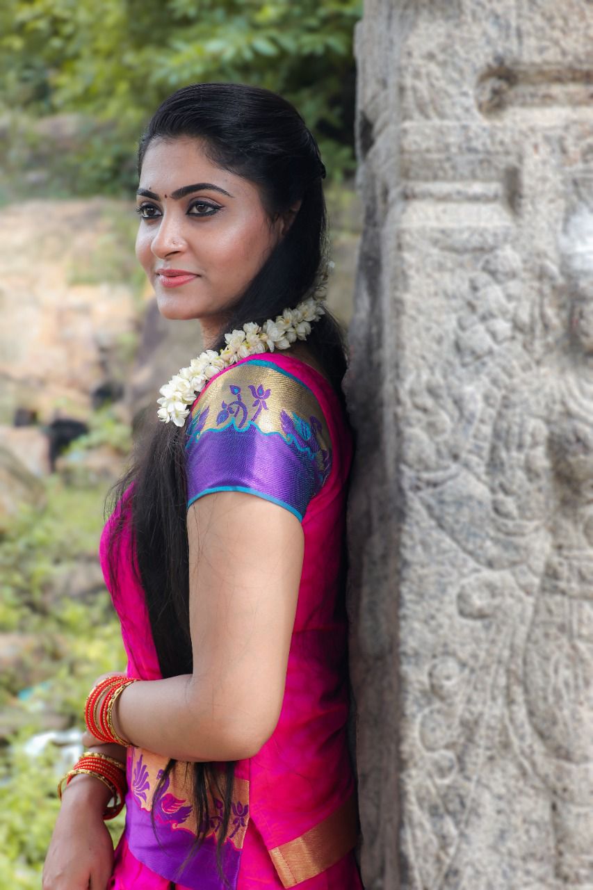 Actress Anithra Deepawali Special Photo Shoot Stills – Chennaionline