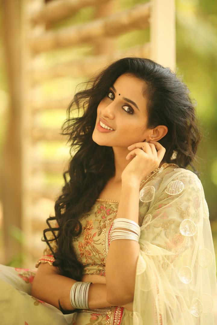 Actress Riya Suman Stills – Chennaionline