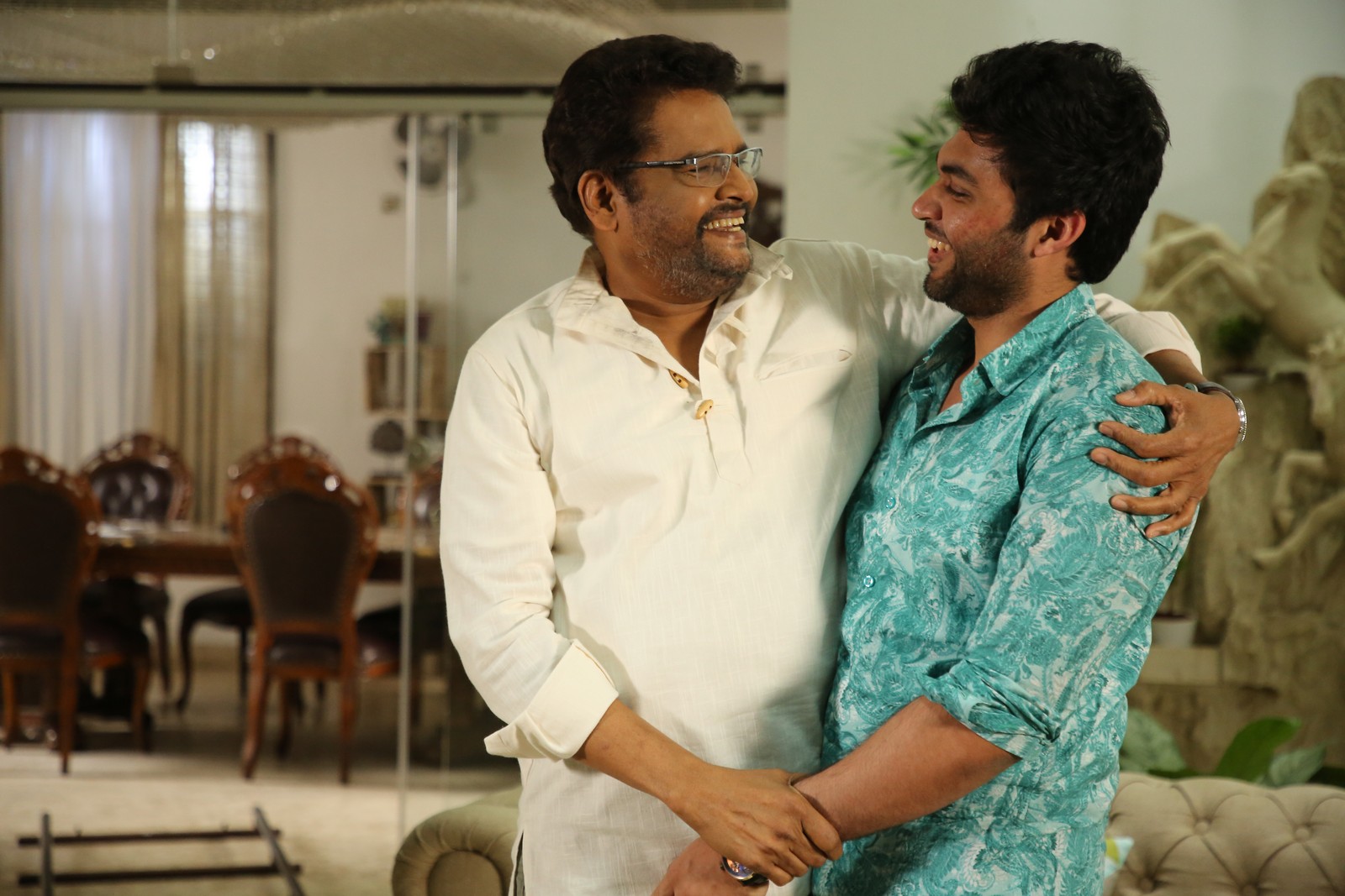 Sila Nerangalil Sila Manithargal Movie Stills – Chennaionline