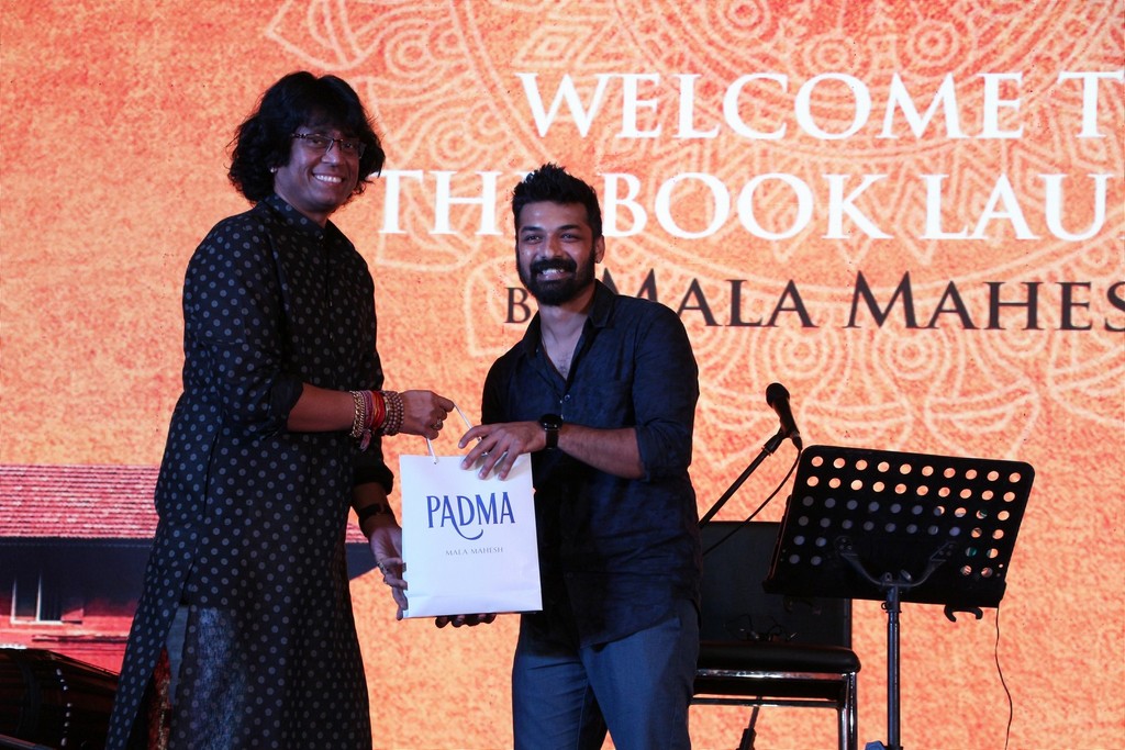 Padma Book Launch Stills – Chennaionline