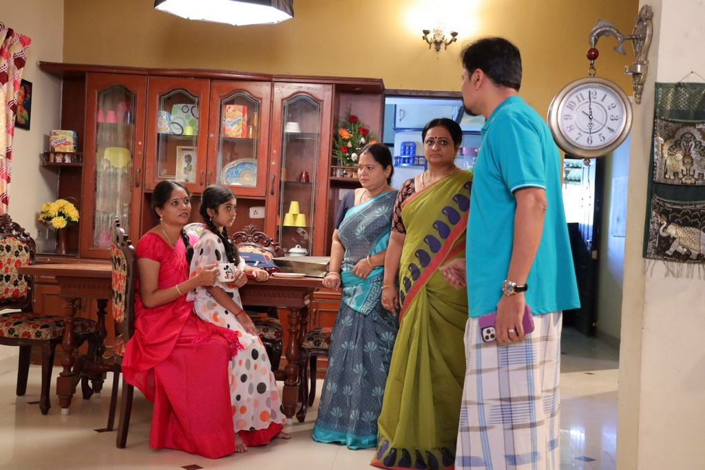 Aval Appadithan 2 Movie Stills – Chennaionline