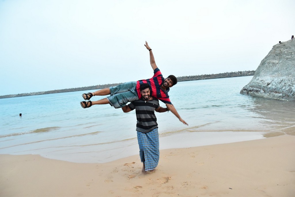 Kumbari Movie Stills – Chennaionline