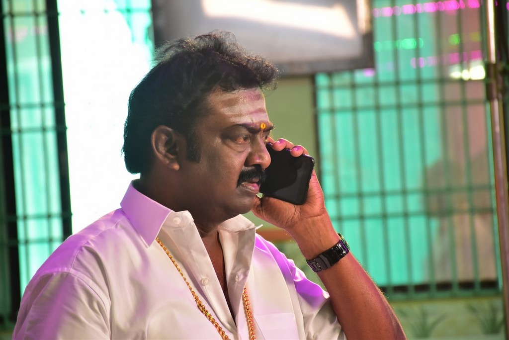 Kumbari Movie Stills – Chennaionline