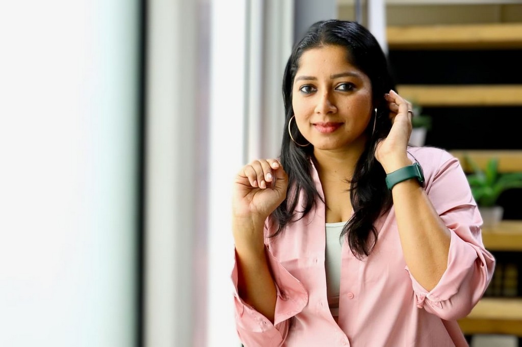 Actress Anumol Stills – Chennaionline