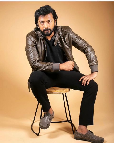 Actor Vidharth New Movie Pooja Stills – Chennaionline