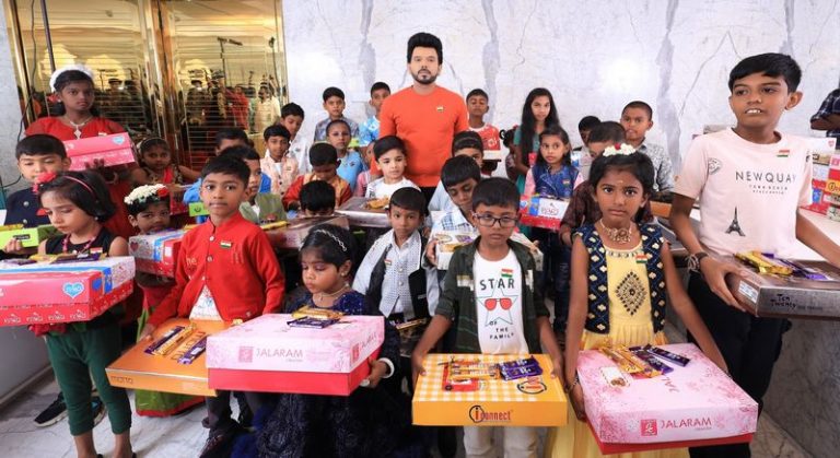 Legend Celebrates Independence Day with Kids Stills – Chennaionline