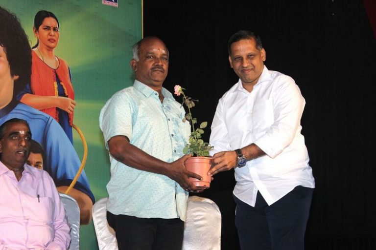 Local Sarakku Movie Trailer Launch Stills – Chennaionline